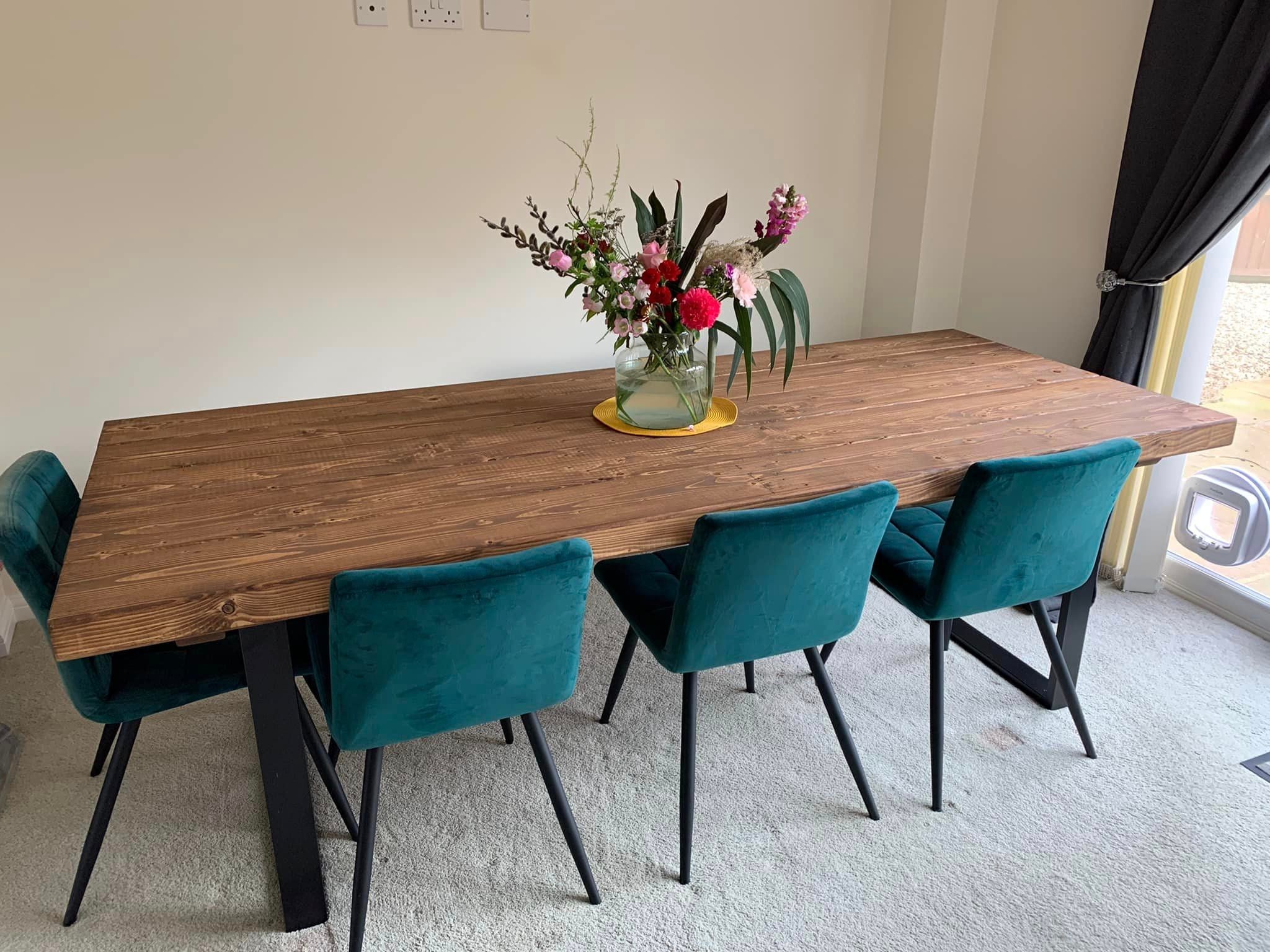 Chunky Dining Table – The Bespoke Carpentry Co